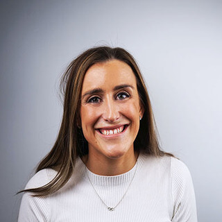 Hannah Crisp - La Fosse