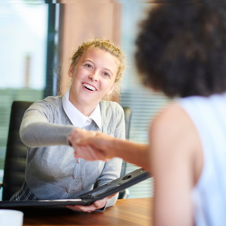 Complete Guide: How to Recruit Employees Using an Agency